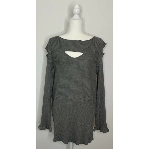 Cyrus | Sweaters | Nwt Devotion By Cyrus Cutout Knit Sweater Xl Gray ...